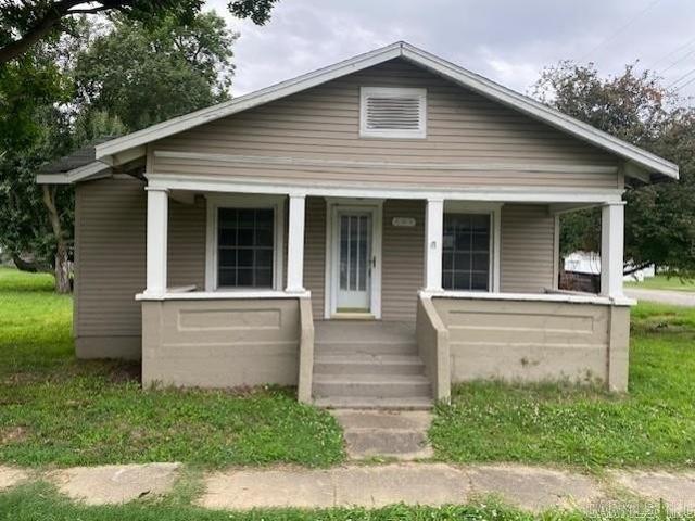 301 S Walnut St, Bernie, MO 63822