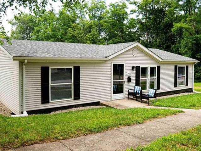 301 S Jefferson St, Knightstown, IN 46148