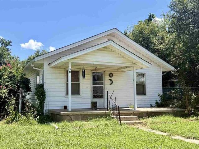 301 S Lincoln Ave, Ponca City, OK 74601
