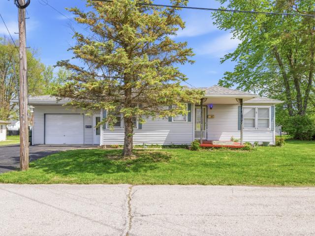 301 S McCarty St, Fortville, IN 46040 | MLS #22097