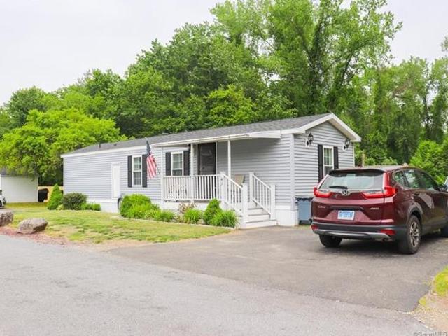 301 S Main St #43A, Newtown, CT 06470