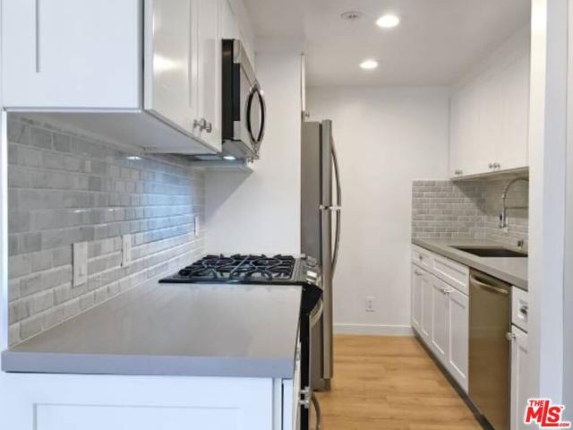301 S SWALL Drive 103