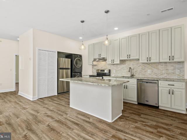 301 South St, Unit B, Philadelphia, PA 19147 | Compass