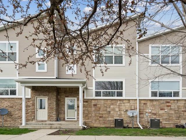 301 SE 11th St Unit 106, Grimes, IA 50111