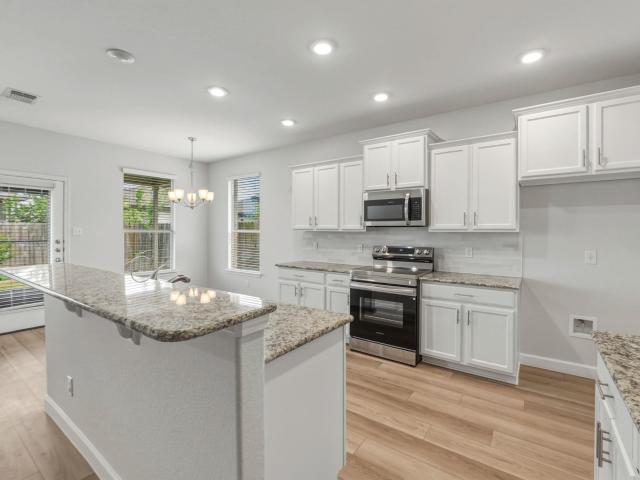 301 Serpentine Ln