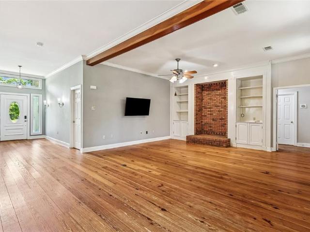 301 Shady Oak Lane