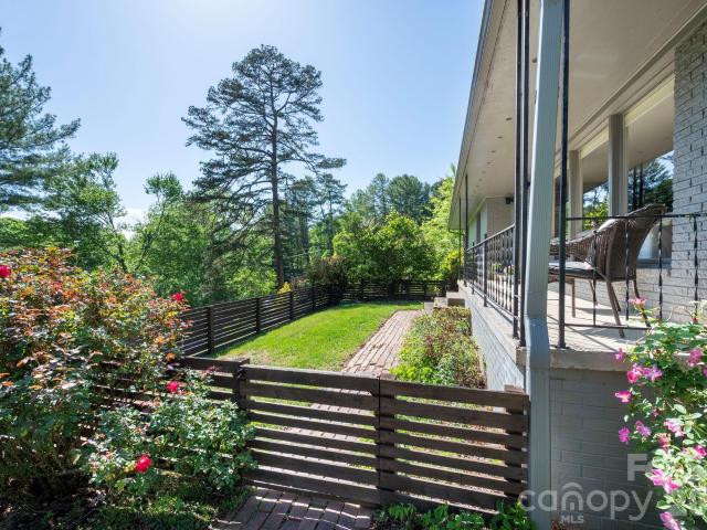301 Stratford Road