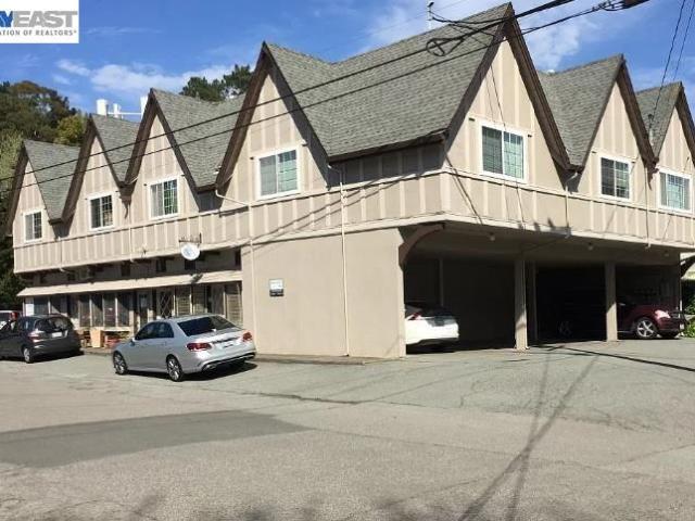 301 Poplar St