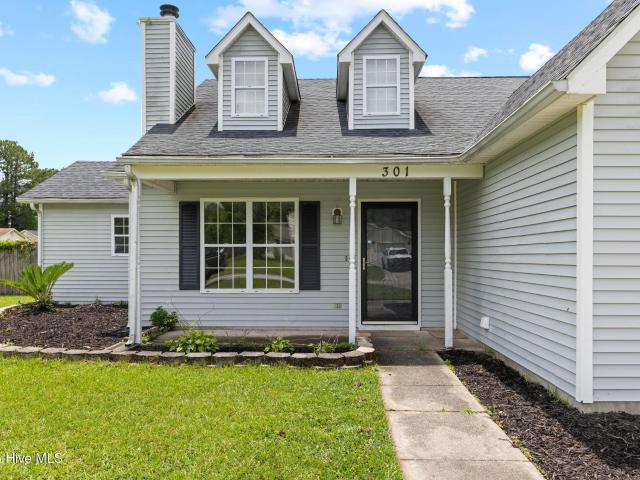 301 Paddock Place