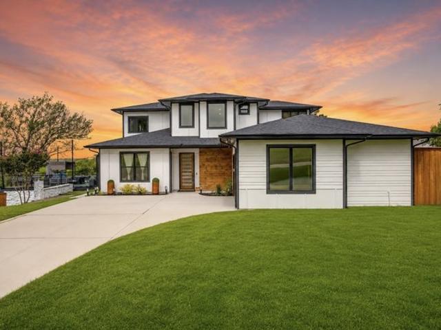 301 Paint Pony Trl N, Fort Worth, TX 76108