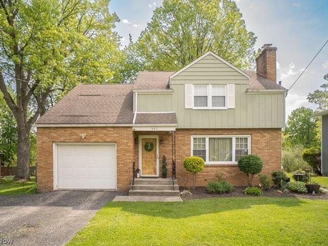 301 Pembroke Rd, Fairlawn, OH 44333
