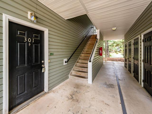 301 Pickering Lane