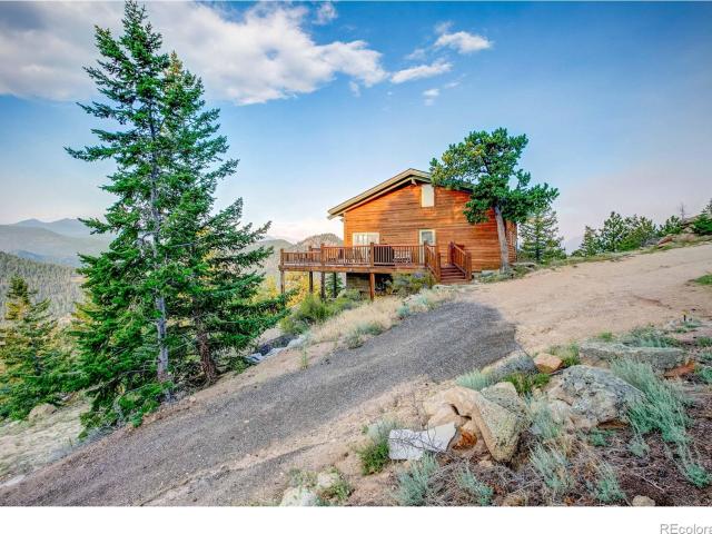 301 Pine Tree Drive