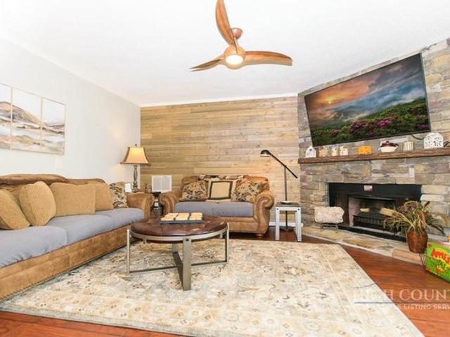 301 Pinnacle Inn Rd Unit 2117, Beech Mountain, NC 28604