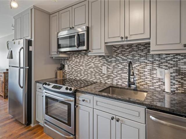 301 Pinnacle Inn Road #4103