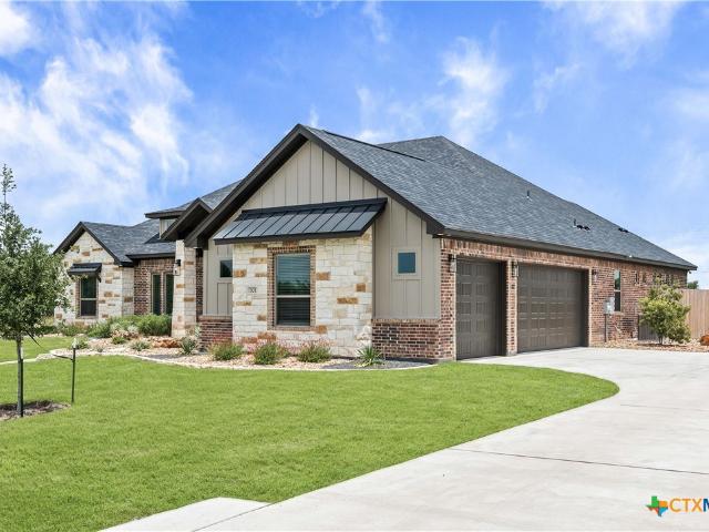 301 Rodeo Road