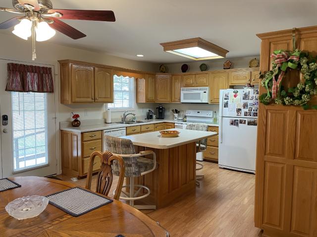 301 Rosson St, Summertown, TN 38483 | MLS #3099