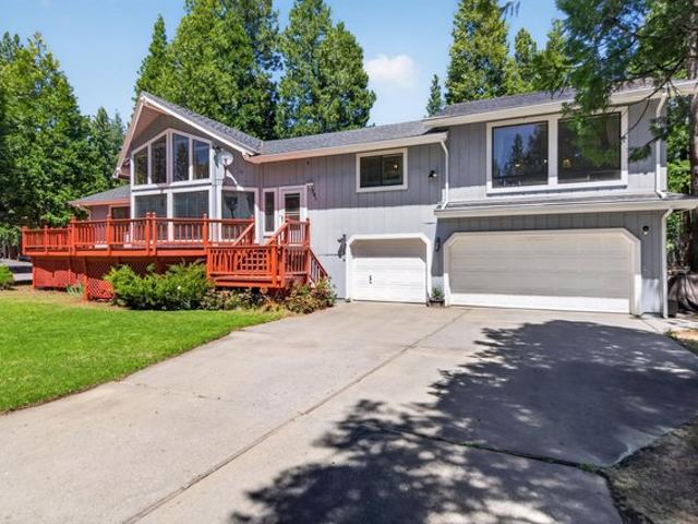 301 Racoon Trl, Lake Almanor West, CA 96020