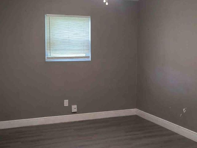301 W 11 Avenue # 5