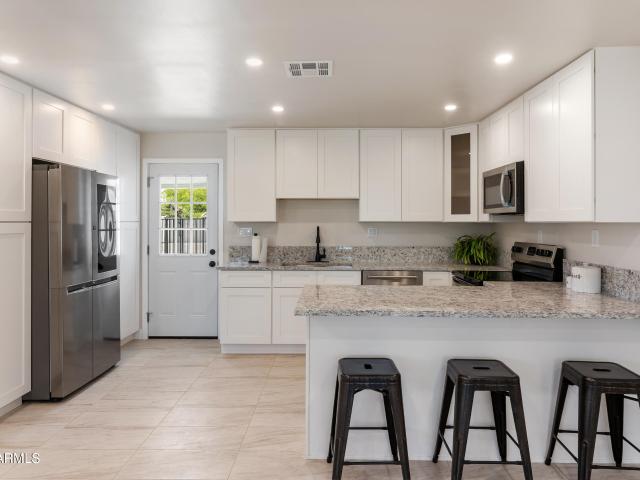 301 W 11th Street