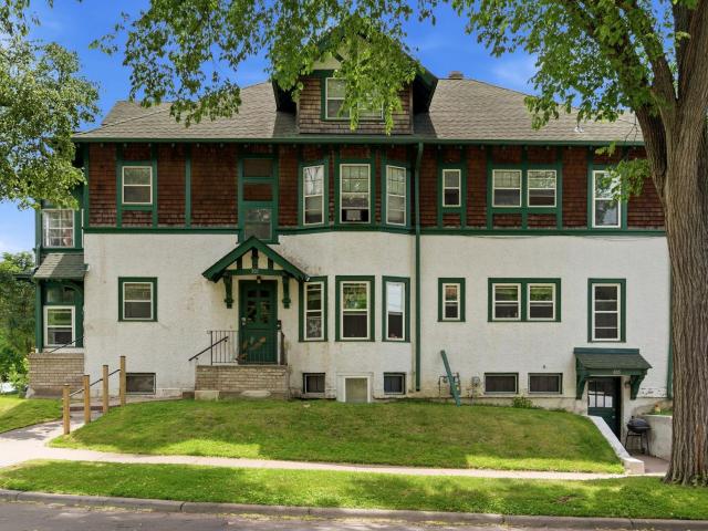 301 W 22nd Street