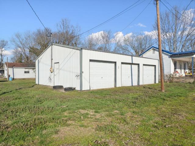 301 W 2nd Street