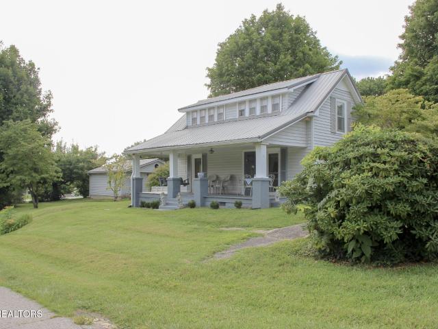 301 W Crawford Ave