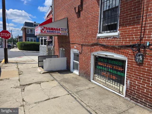 301 W Douglass Street