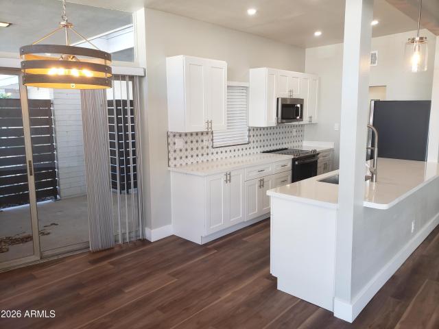 301 w medlock drive # 1a