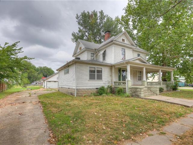 301 W Pine Street