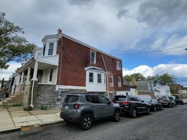 301 W Ruscomb St, Philadelphia, PA 19120
