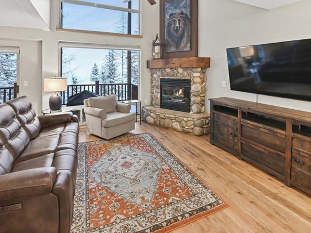 301 Wood Run Dr Unit D, Whitefish, MT 59937