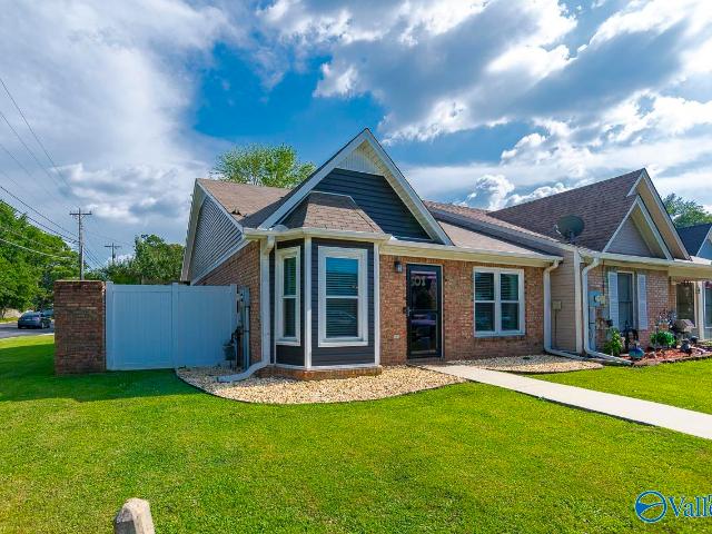 301 Woodridge Drive SW
