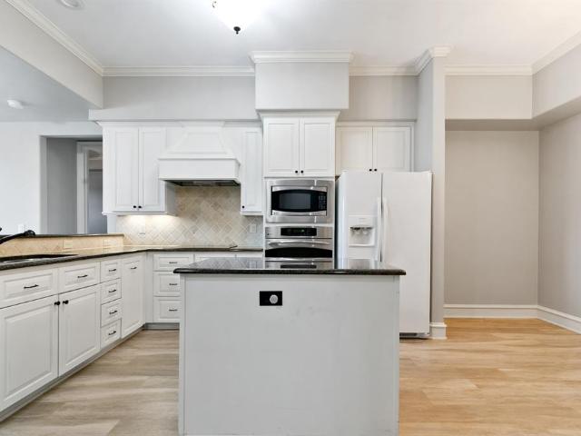 301 Watermere Drive # 212