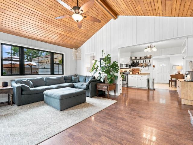 301 Walnut Lane