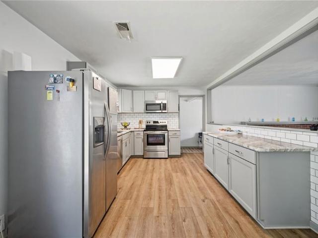 301 Waltz Farm DR