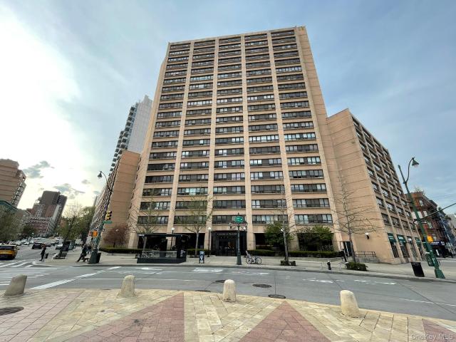 301 West 110th Street, Unit 14F