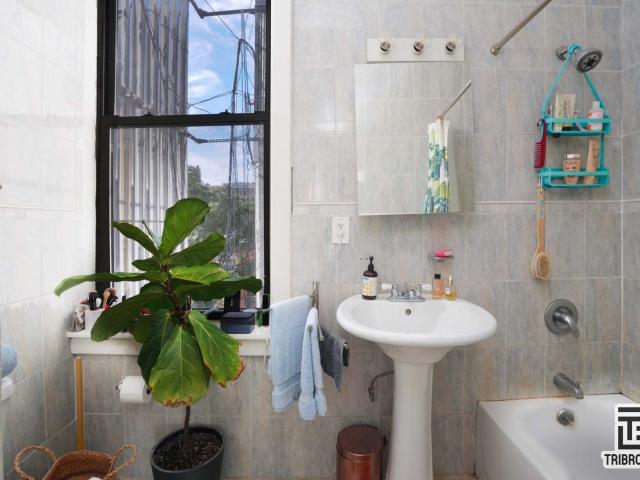 301 West 20th Street, New York, NY