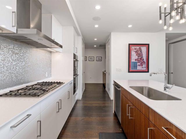 301 West Ave # 1807
