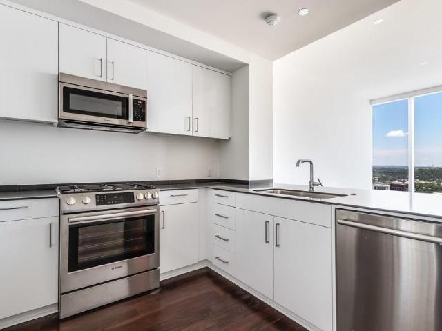 301 West Ave # 1903