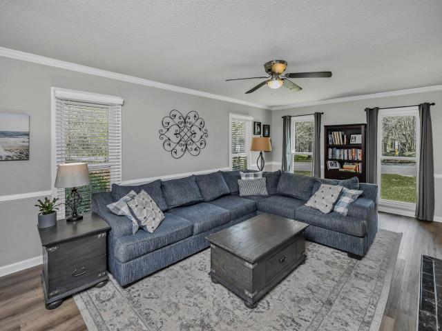 301 Winding Way
