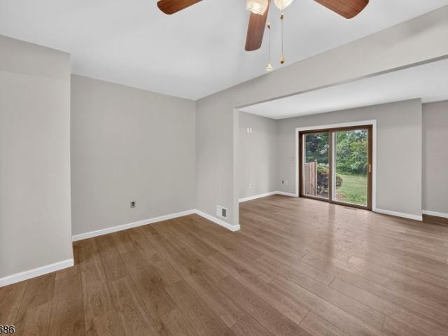 301 Windsor Ct