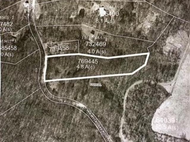 301 Van Wyck Lake Rd, Fishkill, NY 12524