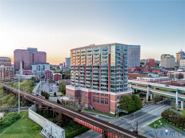 301 Virginia St, Unit 1706/1, Richmond, VA 23219 | MLS #2603 | Compass