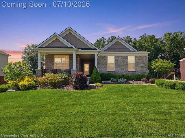 30243 Macintosh Ln, Lyon Township, MI 48165