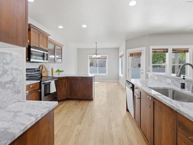3024 N Christian Way