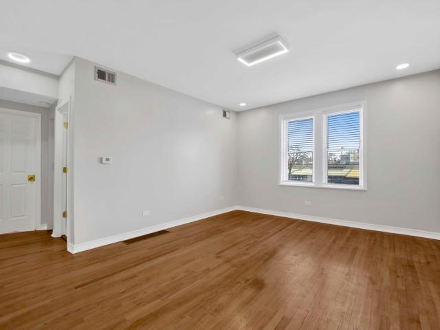 3024 N Pulaski Rd, Unit 4B, Chicago, IL 60641 | Compass