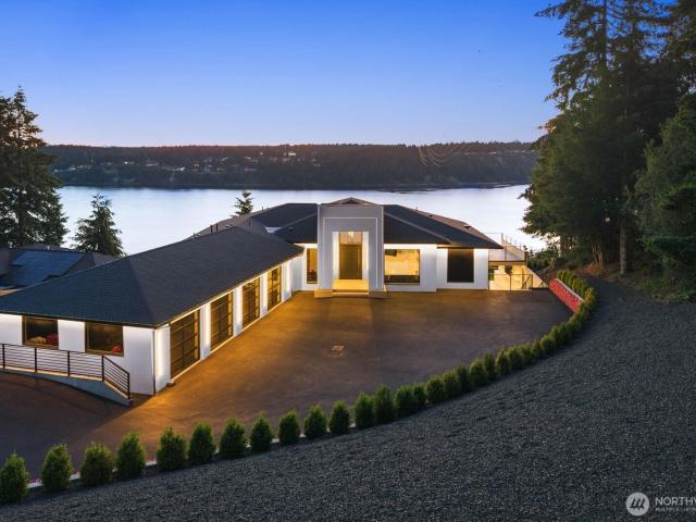 3024 N Vista View Drive
