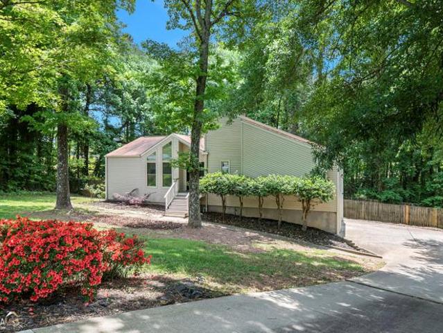3024 Alberta Dr, Marietta, GA 30062