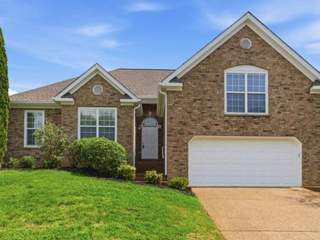 3024 Farmville Cir, Spring Hill, TN 37174